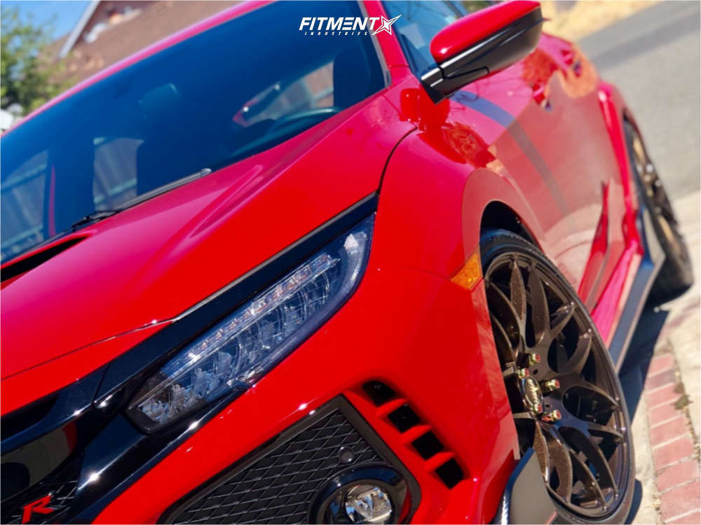 2019 Honda Civic Type R with 19x9.5 VMR V710ff and Firestone 255x35 on Stock Suspension | 761824 ...
