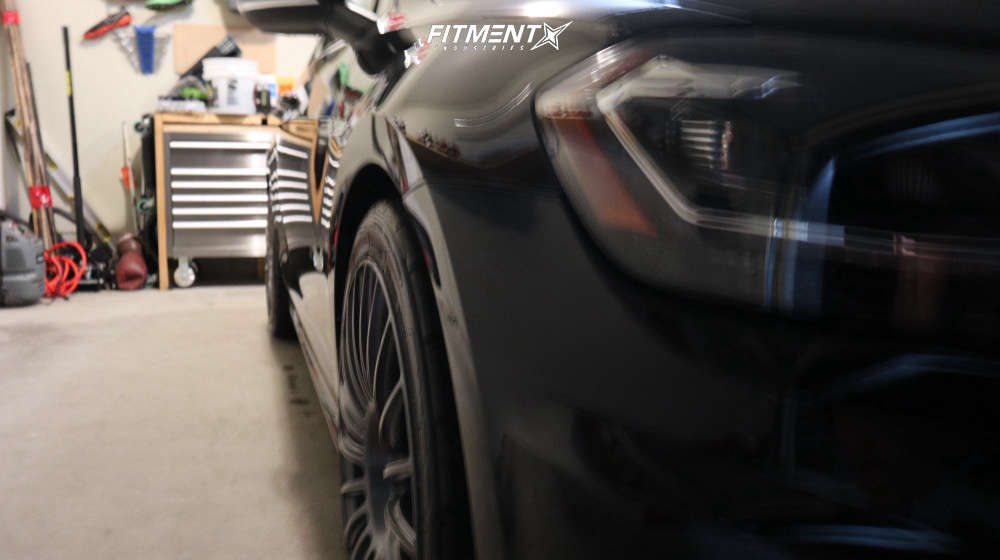 2018 Volkswagen Golf R Base with 18x8.5 Rotiform Buc and Nitto 235x40 ...