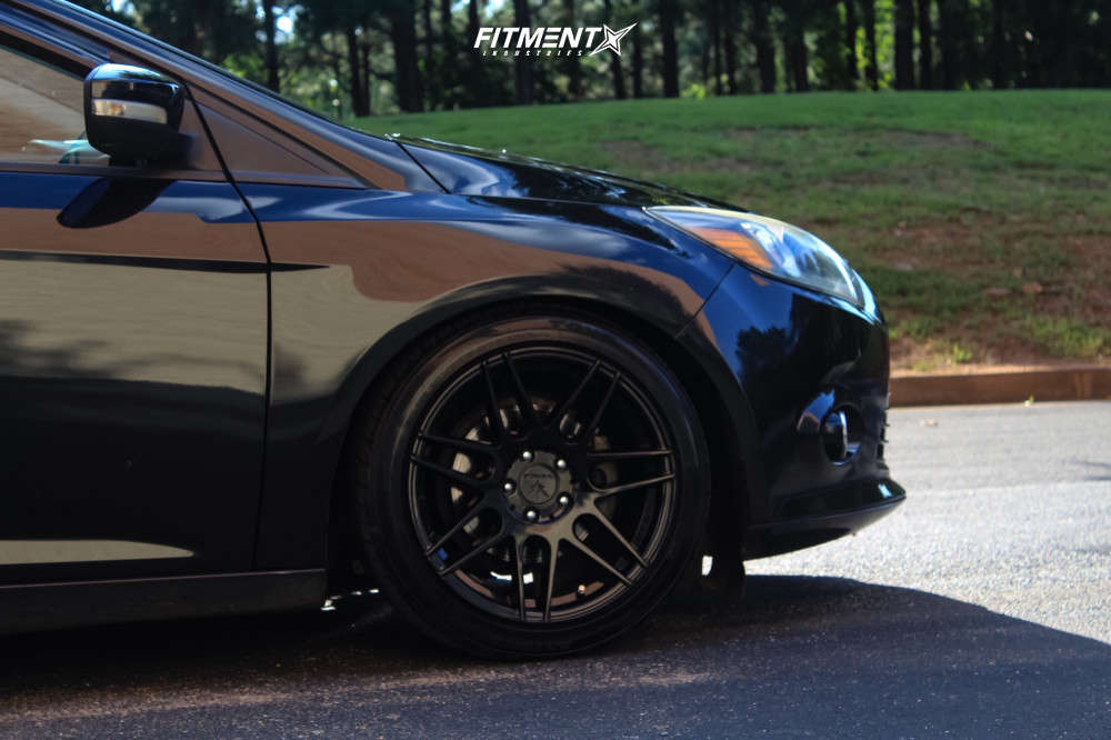 2013 Ford Focus SE with 17x8.5 Verde Reflex and Toyo Tires 215x40 on ...