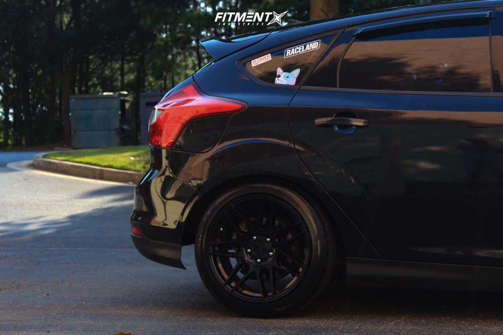 2013 Ford Focus SE with 17x8.5 Verde Reflex and Toyo Tires 215x40 on ...