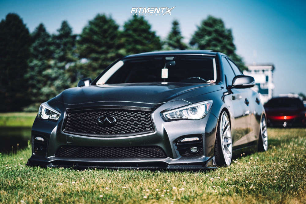 2014 INFINITI Q50 Hybrid Sport with 19x10 Rotiform Rse and Toyo Tires ...