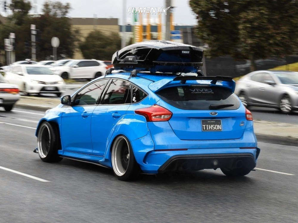 2017 Ford Focus RS with 19x10 SSR Tf1 and Nitto 255x35 on Coilovers ...
