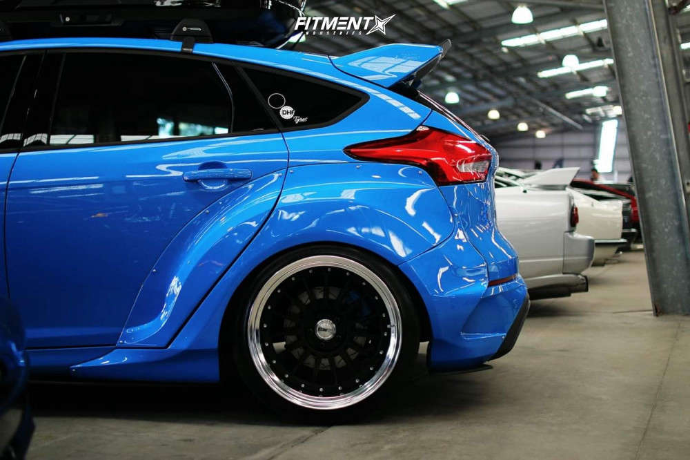 2017 Ford Focus RS with 19x10 SSR Tf1 and Nitto 255x35 on Coilovers ...