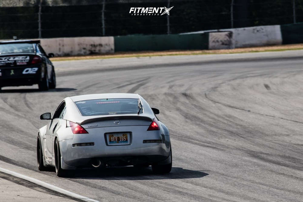 2003 Nissan 350Z Performance with 18x10.5 Ambit Ff4 and Federal 275x35 ...