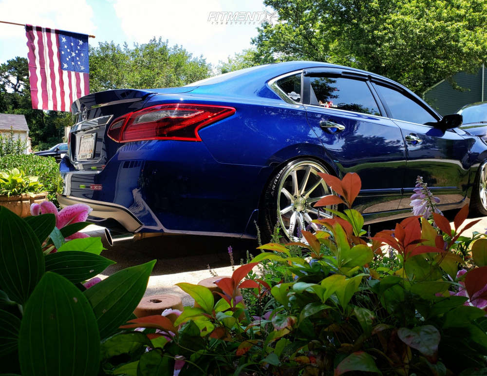 2016 Nissan Altima SR with 19x9.5 Ferrada FR4 and Futura 245x35 on ...