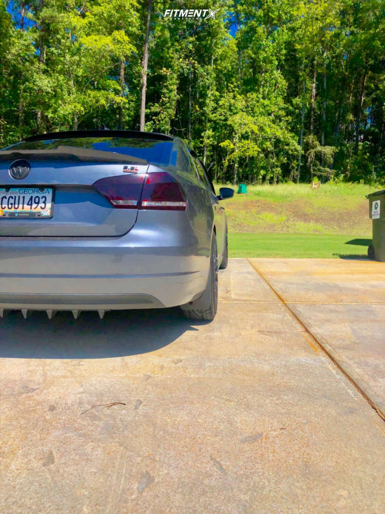 2014 Volkswagen Passat Wolfsburg Edition with 20x8.5 Gianelle Monte ...