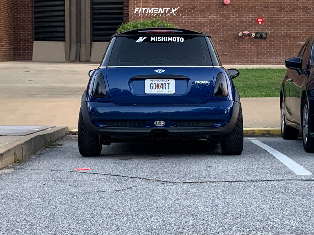Slammed Mini Cooper S 2003