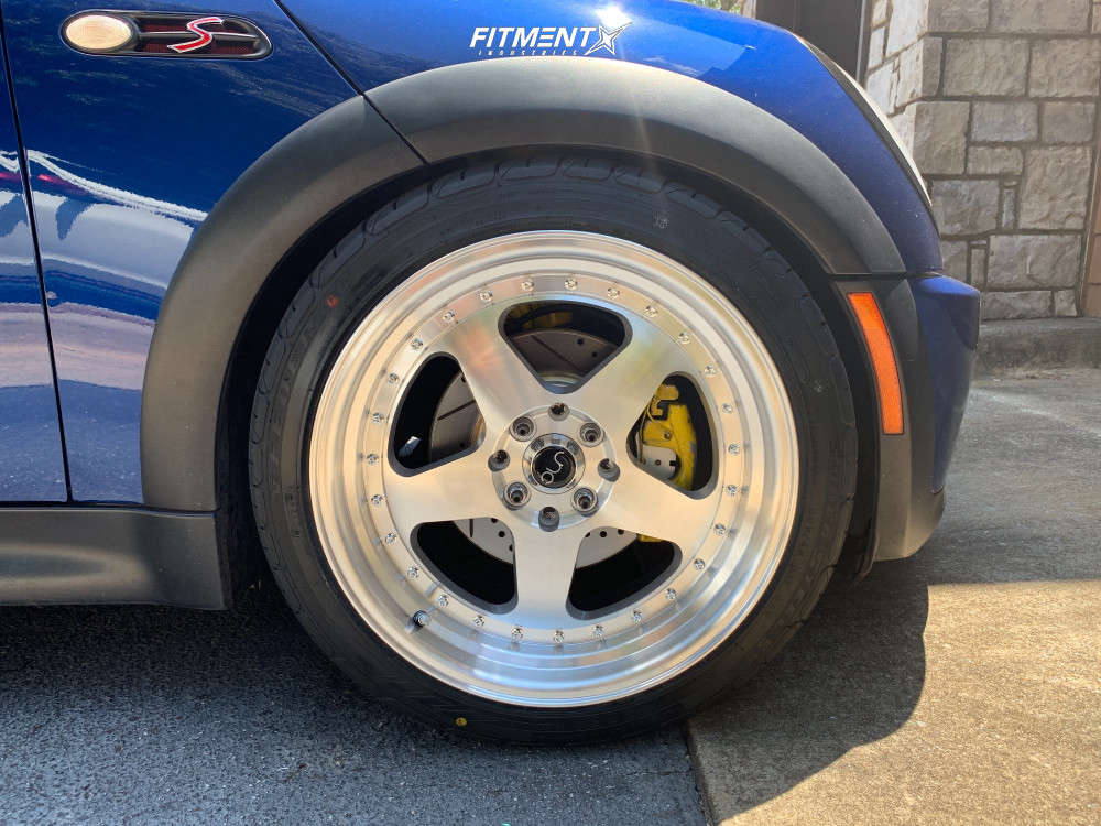 2003 Mini Cooper S with 17x8 JNC Jnc010 and Federal 205x45 on Lowering ...