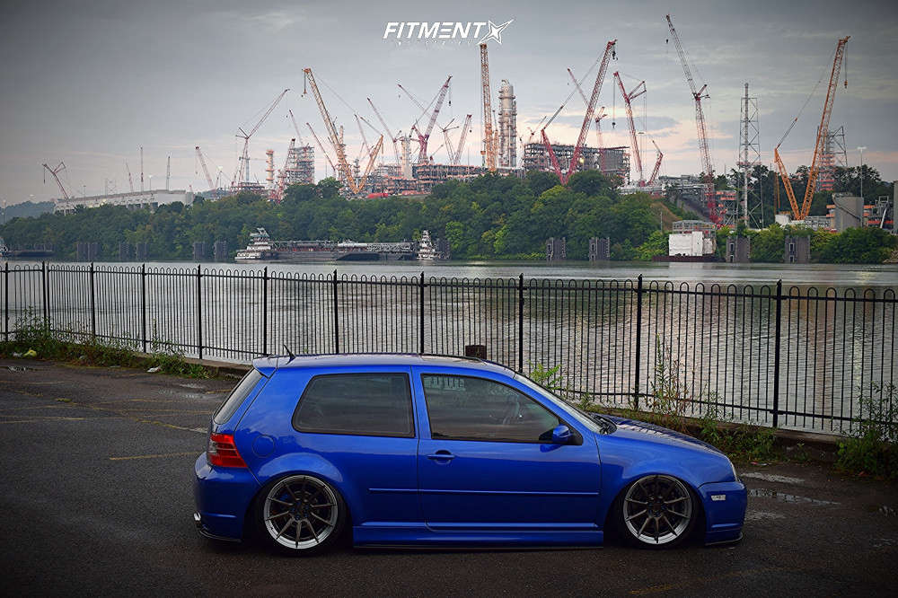 2004 Volkswagen R32 Base with 18x8.5 BC Forged HCS04S and Firestone ...