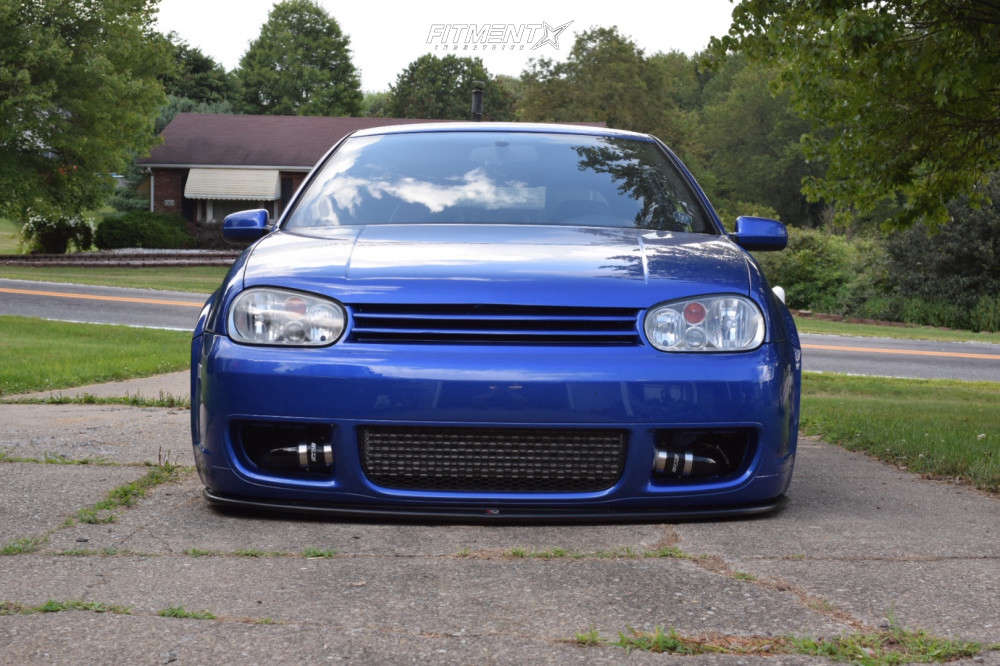 2004 Volkswagen R32 Base with 18x8.5 BC Forged HCS04S and Firestone ...