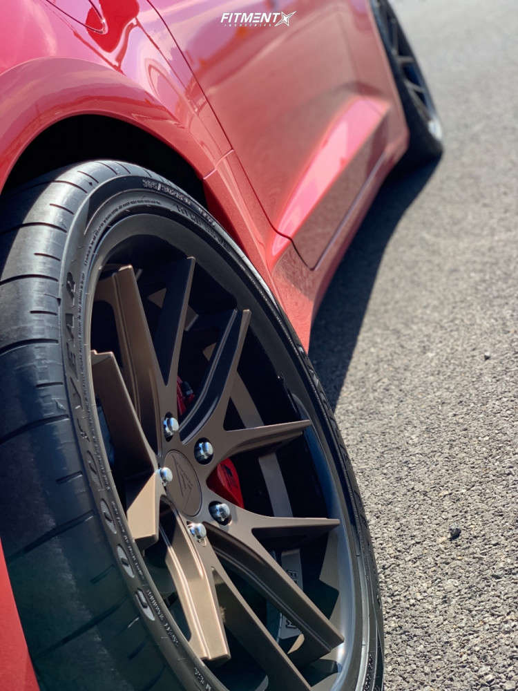 2019 Chevrolet Camaro SS with 20x8.5 Ferrada FR2 and Goodyear 285x30 on ...