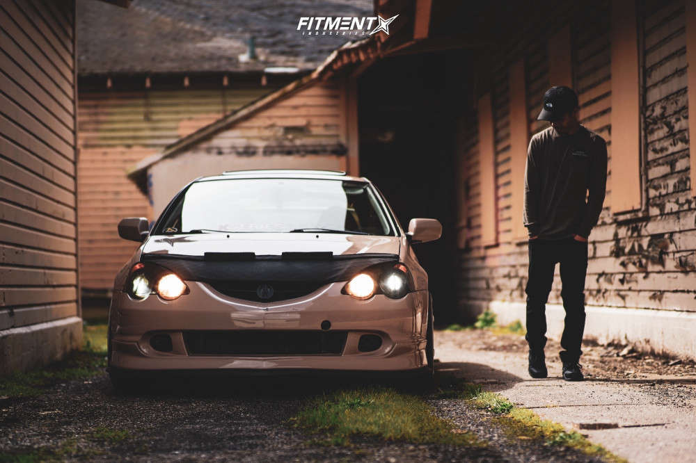 2003 Acura RSX Type-S with 18x9 Cosmis Racing Mr7 and Nankang 215x40 on ...