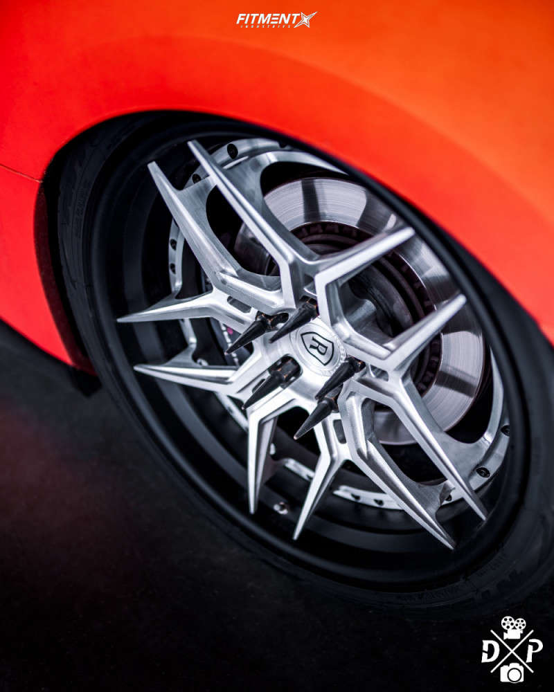 2018 Chevrolet Camaro SS with 20x10 Rohana RFG5 and Nitto 275x35 on Air ...