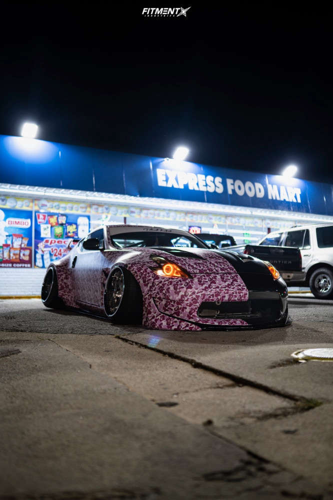 2009 Nissan 370Z Base with 19x12.5 Infinitewerks Is and Michelin 285x35 ...