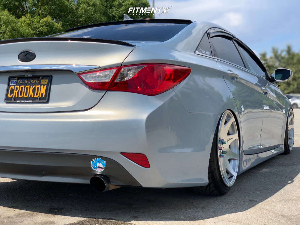 Sonata Custom Car