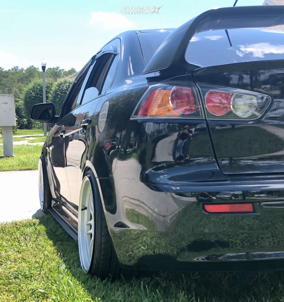 2014 Mitsubishi Lancer ES with 18x9.5 ESR Sr11 and Ohtsu 225x40 on ...