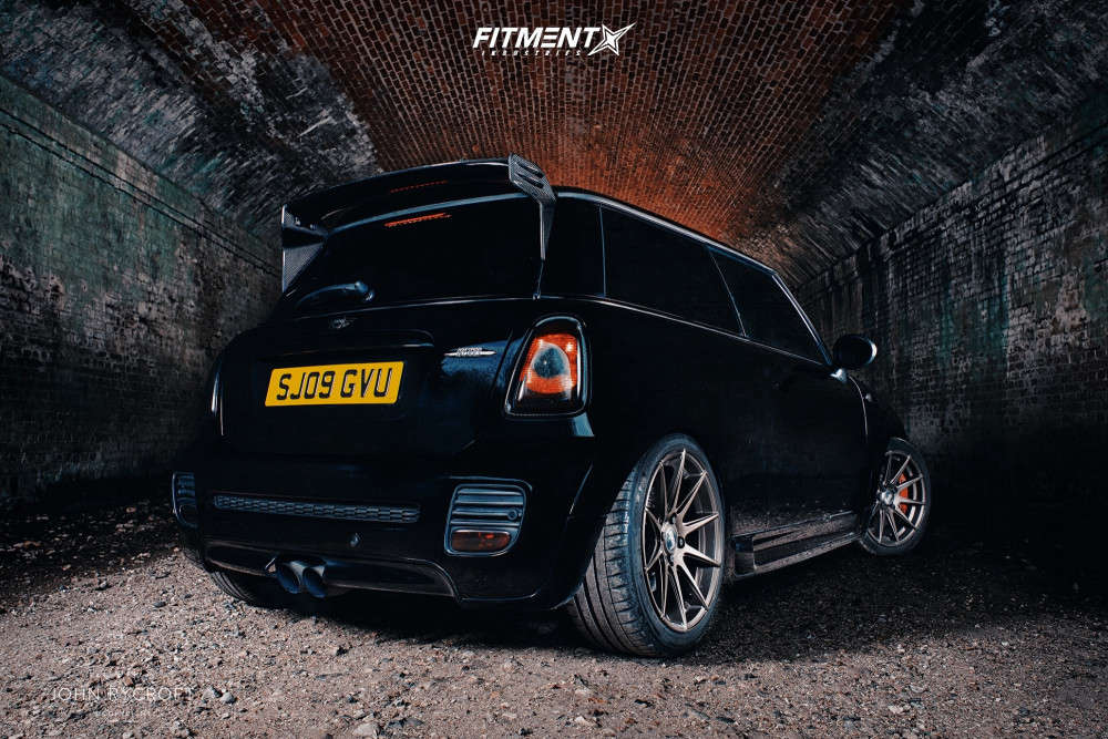 2009 Mini Cooper John Cooper Works with 17x8 Bola Csr and Michelin ...