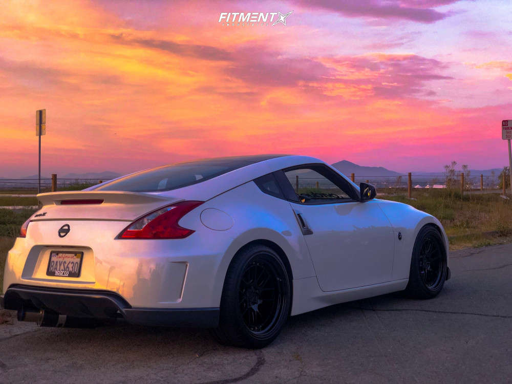2015 Nissan 370Z Sport with 19x9.5 Aodhan DS06 and Yokohama 245x40 on ...
