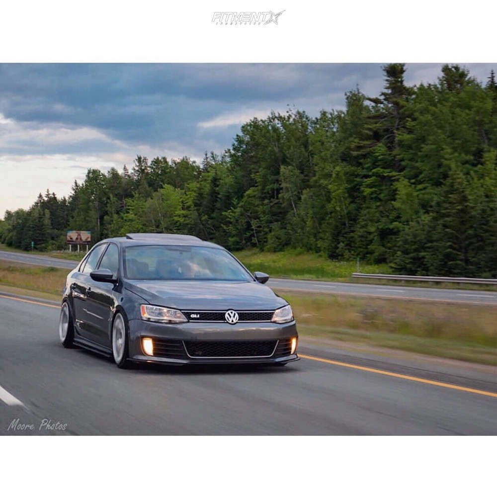 2012 Volkswagen Jetta GLI with 18x8.5 Rotiform Nue and Firestone 215x40 ...