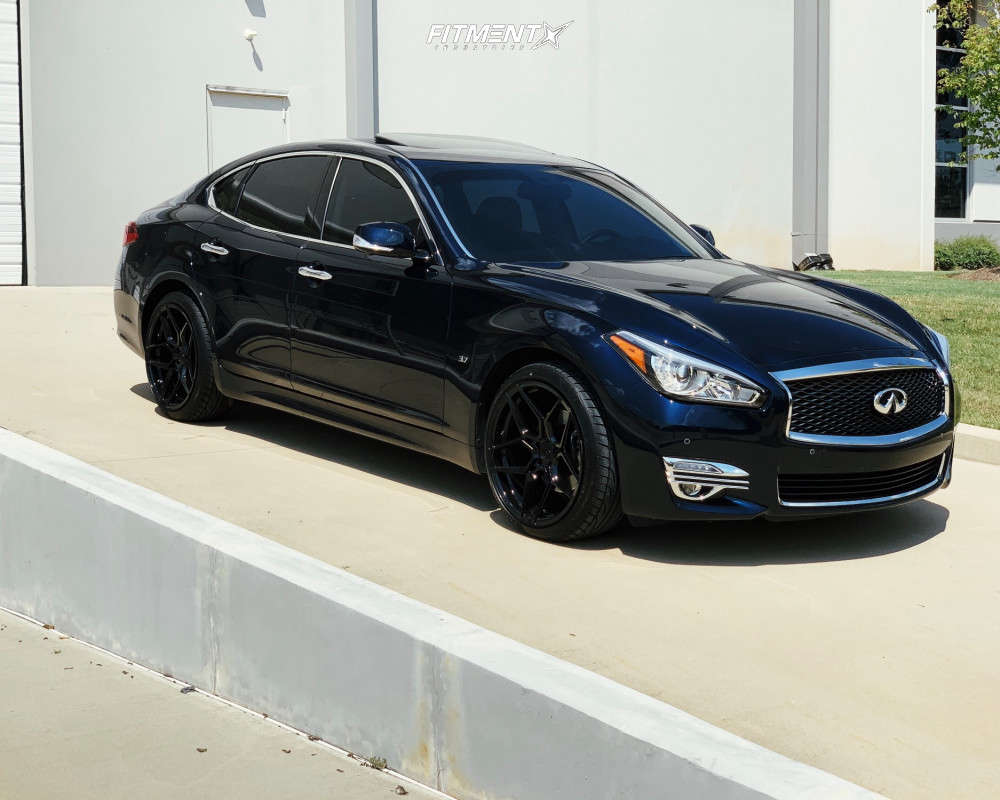 2019 INFINITI Q70 Luxe with 20x10 Rohana Rfx11 and Ohtsu 255x35 on ...