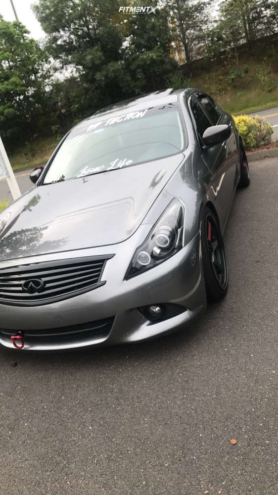 2015 INFINITI Q40 Base with 19x9.5 Varrstoen Es2 and Achilles 245x35 on ...