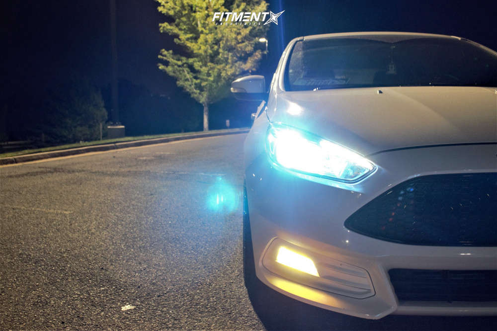2016 Ford Focus ST with 18x8.5 TSW Sebring and BFGoodrich 225x35 on ...