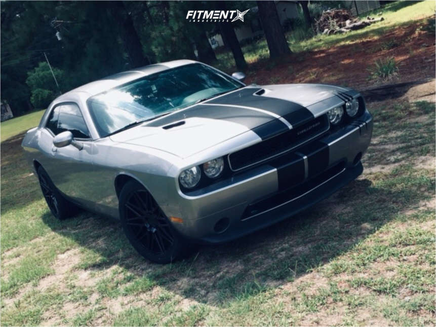 2011 Dodge Challenger SE with 20x9 Verde VFF01 and Milestar 275x40 on ...