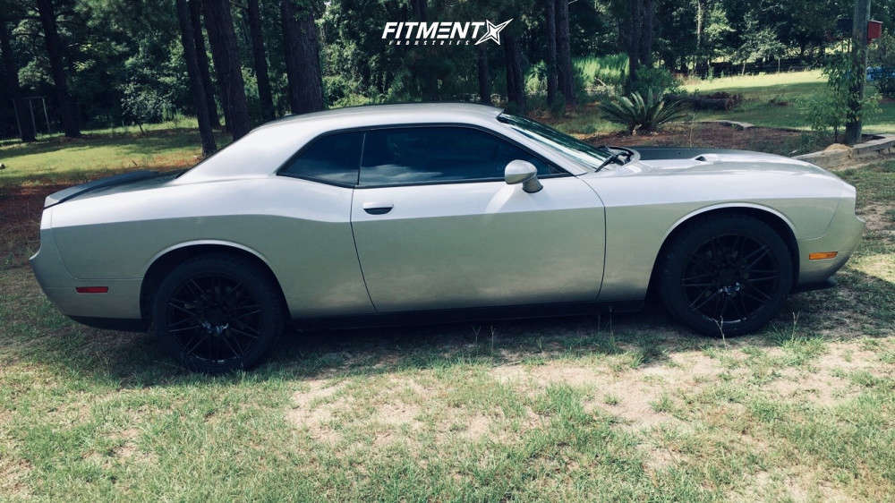 2011 Dodge Challenger SE with 20x9 Verde VFF01 and Milestar 275x40 on ...