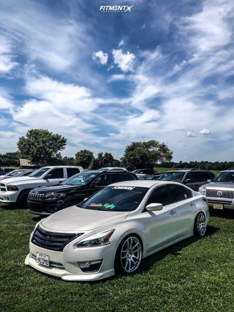 2014 Nissan Altima S with 19x9.5 ESR Sr08 and Nankang 215x35 on ...