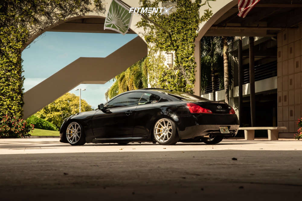 2013 INFINITI G37 Sport with 19x9.5 Ferrada FR4 and Achilles 225x35 on ...