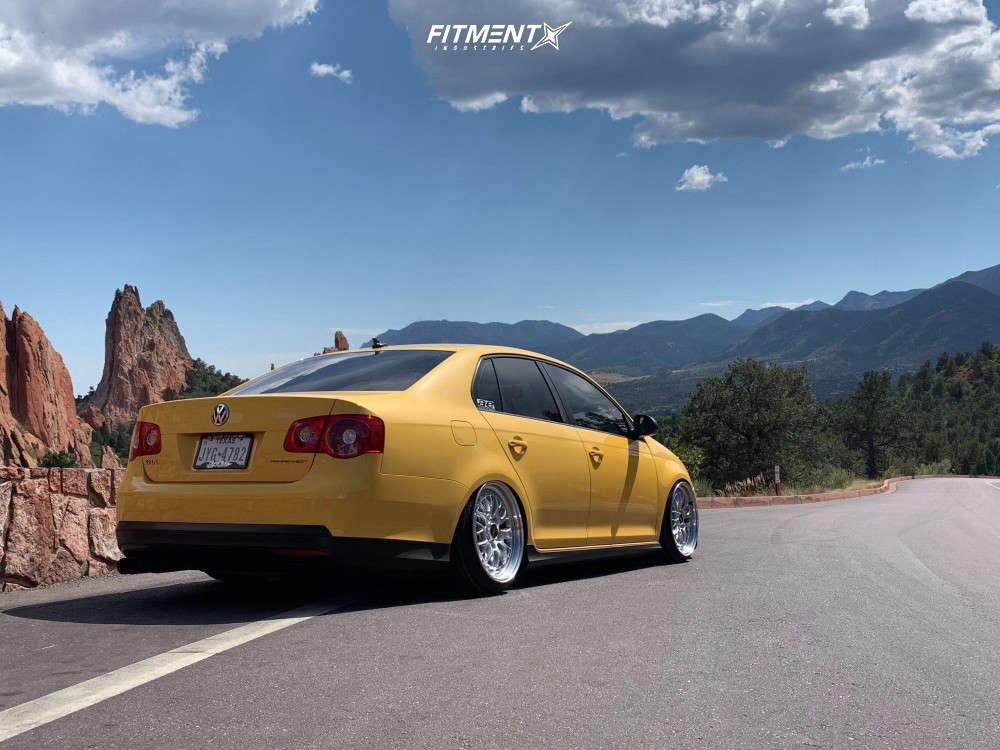 2007 Volkswagen Jetta GLI with 18x9.5 Rotiform Lsr and Nankang 215x35 ...