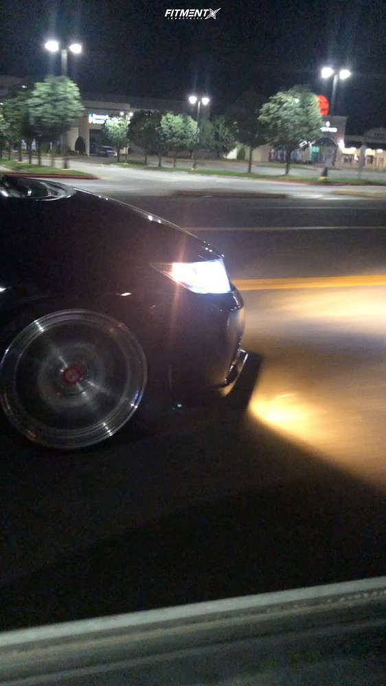 2013 Honda Civic Si with 18x9.5 VIP Modular Vrc110 and Toyo Tires ...