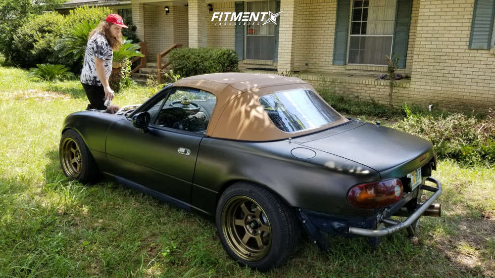 1995 Mazda MX-5 Miata Base with 15x8 MST Time Attack and Hankook 205x50 ...