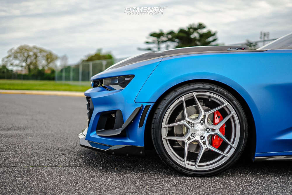 2016 Chevrolet Camaro SS with 20x10 Rohana Rfx11 and Nitto 285x30 on ...