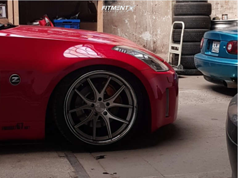 2008 Nissan 350Z Base with 19x9.5 Ferrada FR2 and Hankook 225x30 on ...