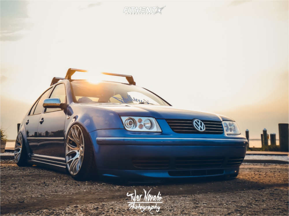 2004 Volkswagen Jetta GLI 1.8T 4dr Sedan (1.8L 4cyl Turbo 6M) with 18x9 ...