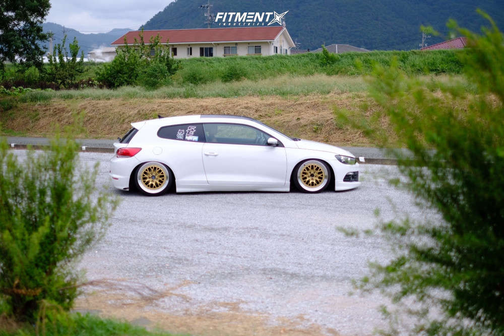 2009 Volkswagen Scirocco Base with 18x9.5 Rotiform Lsr and Nankang ...