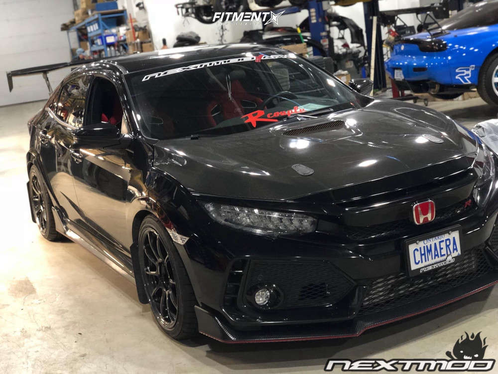 2018 Honda Civic Type R with 18x9.5 Volk Ze40 and Dunlop 265x35 on ...