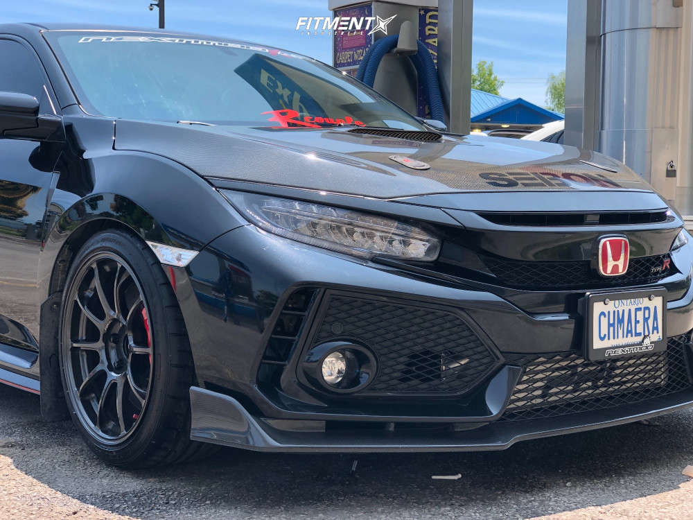 2018 Honda Civic Type R with 18x9.5 Volk Ze40 and Dunlop 265x35 on ...