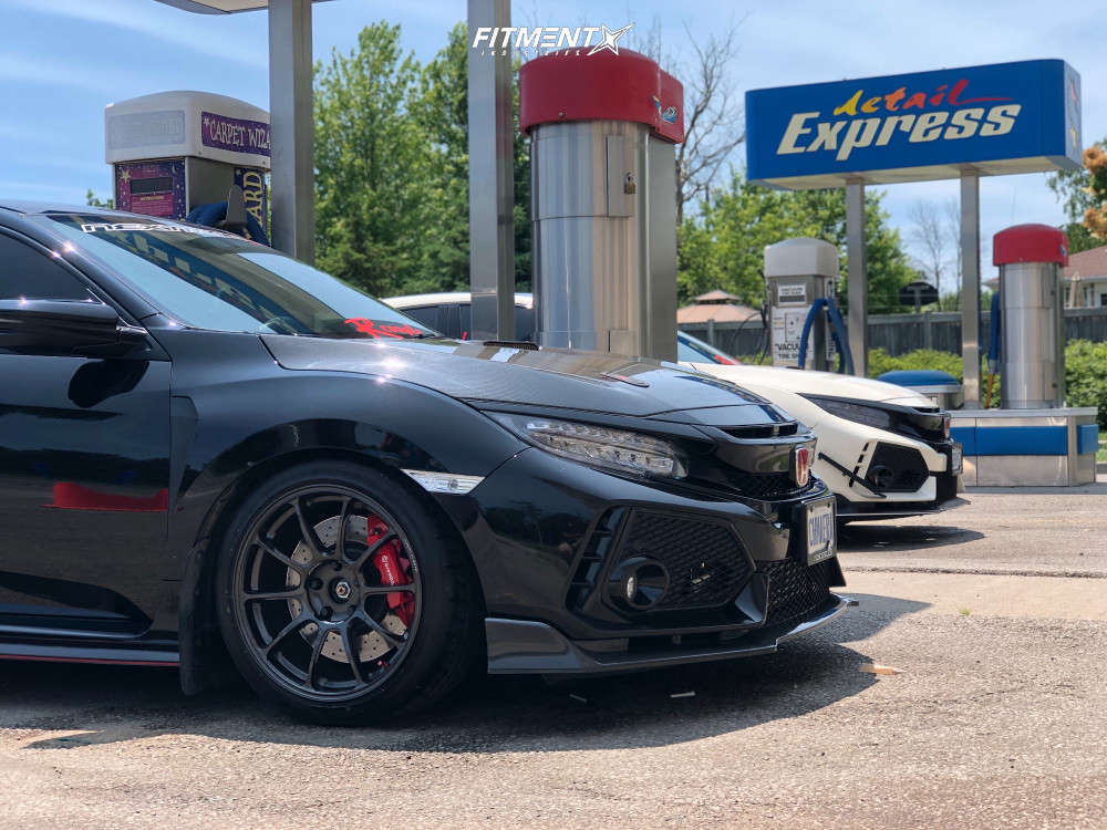 2018 Honda Civic Type R with 18x9.5 Volk Ze40 and Dunlop 265x35 on ...