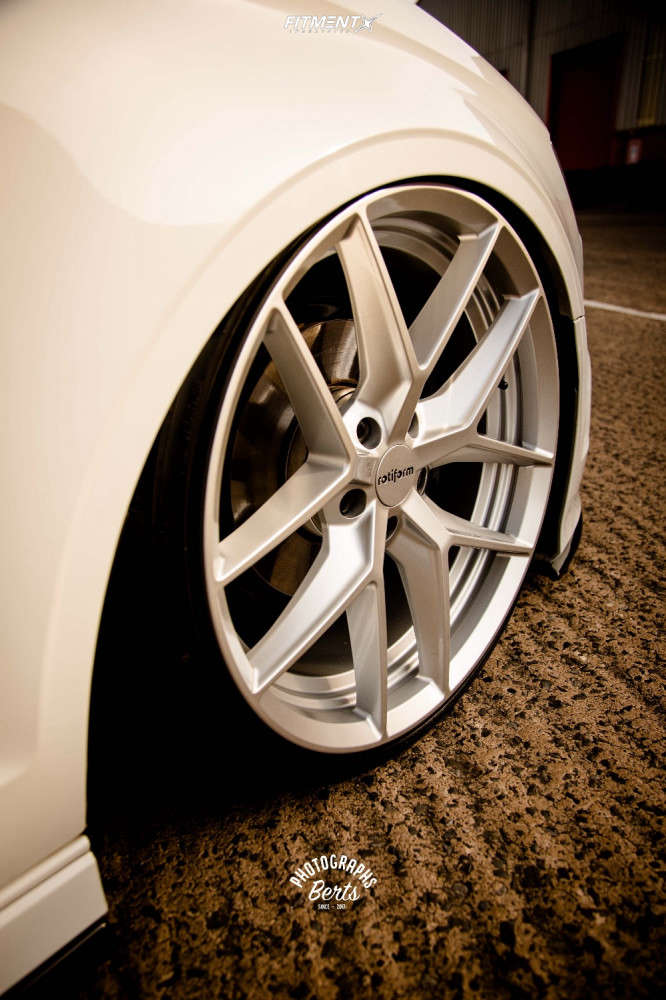 2014 Audi A3 Base with 19x8.5 Rotiform Flg and Michelin 215x30 on Air ...