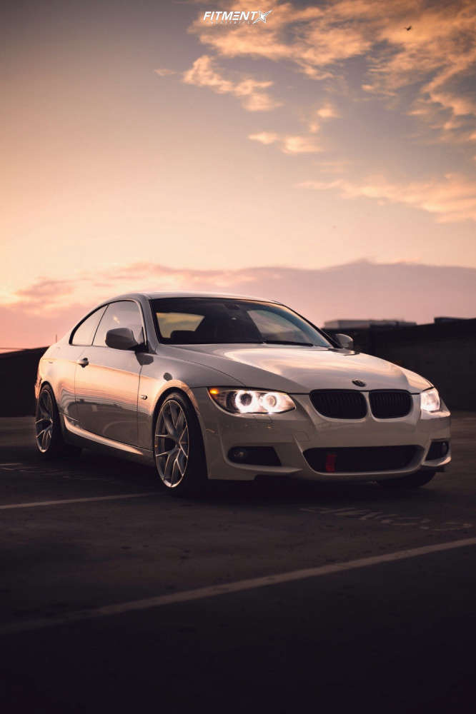2011 BMW 335i Base with 19x9.5 ESR Rf2 and Nitto 245x35 on Stock ...