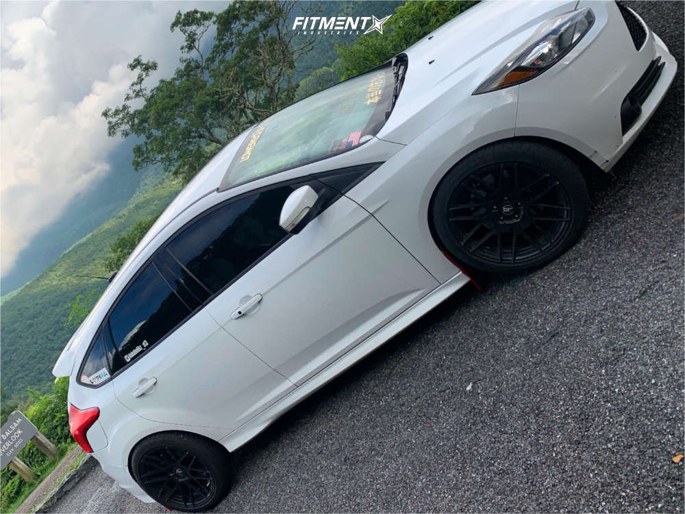 2014 Ford Focus ST with 18x9.5 Ground Force Gf9 and Delinte 245x45 on ...
