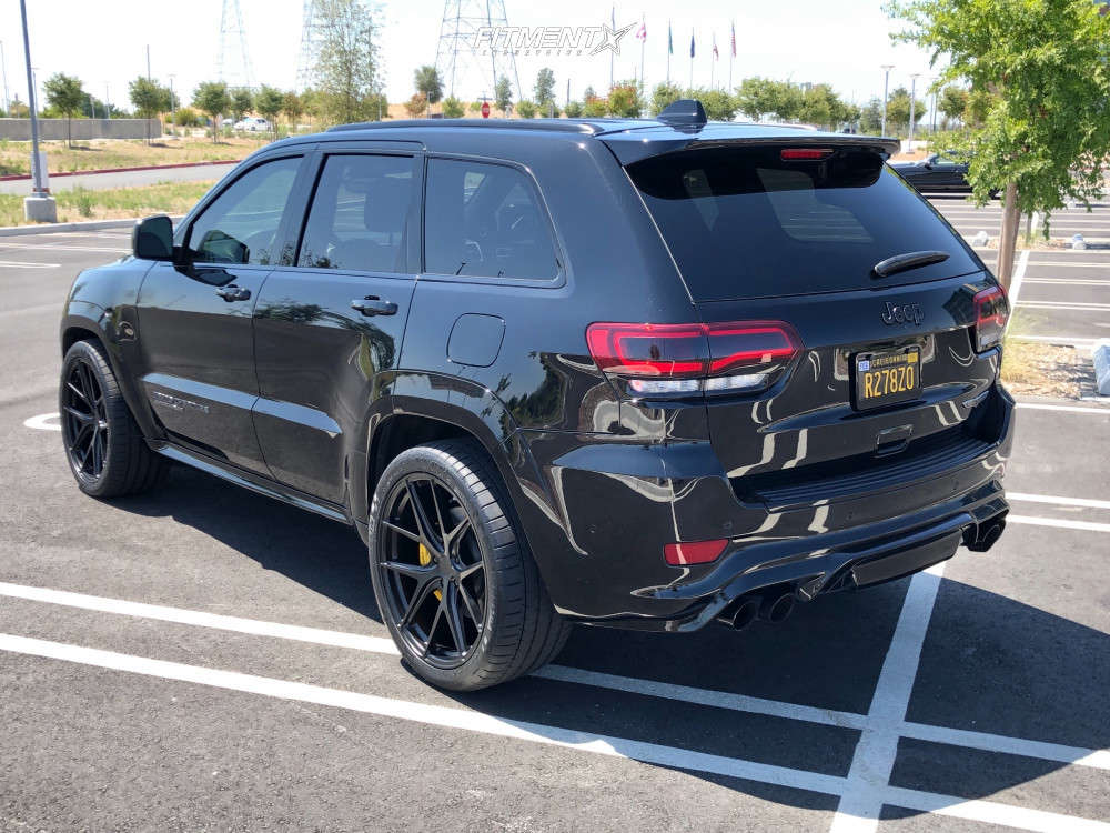 2018 Jeep Grand Cherokee Trackhawk with 22x10.5 Avant Garde M580 and ...