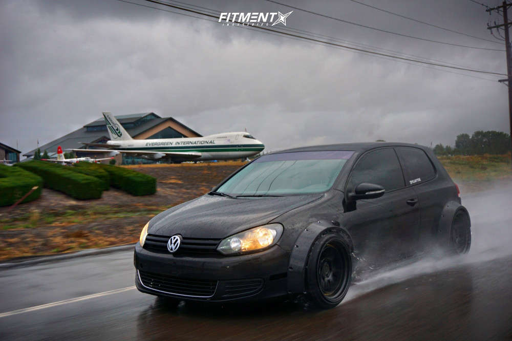 2010 Volkswagen GTI Base with 18x10.5 Aodhan DS06 and Federal 225x40 on Coilovers | 804111 ...