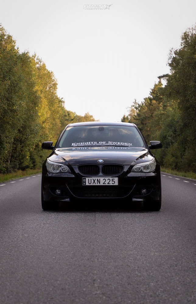 2004 BMW 525i Base with 20x9 Imaz Im5 and Landsail 255x35 on Coilovers ...