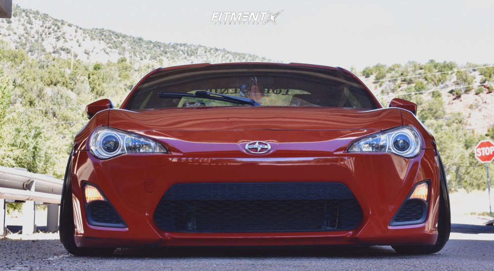 2015 Scion FR-S Base with 18x9.5 MB Wheels Battles and Federal 215x35 ...