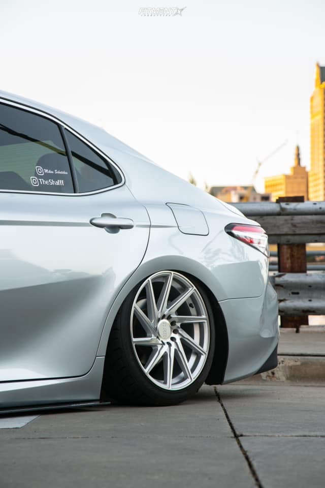 2018 Toyota Camry LE with 18x8.5 F1R F29 and Nitto 225x40 on Air ...