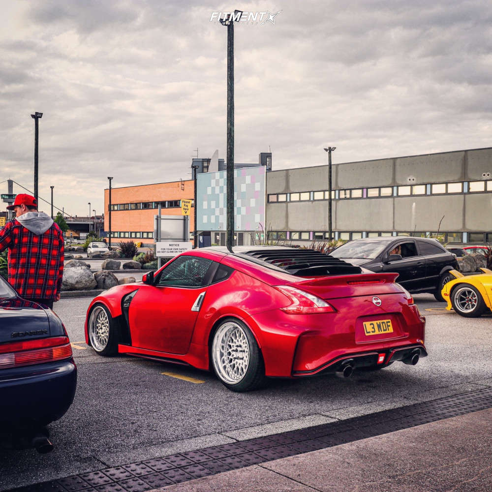 2009 Nissan 370Z Base with 19x10.5 Avant Garde F141 and Continental ...