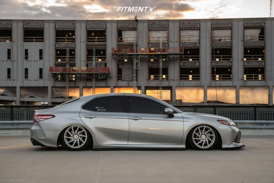 2018 Toyota Camry LE with 18x8.5 F1R F29 and Nitto 225x40 on Air ...